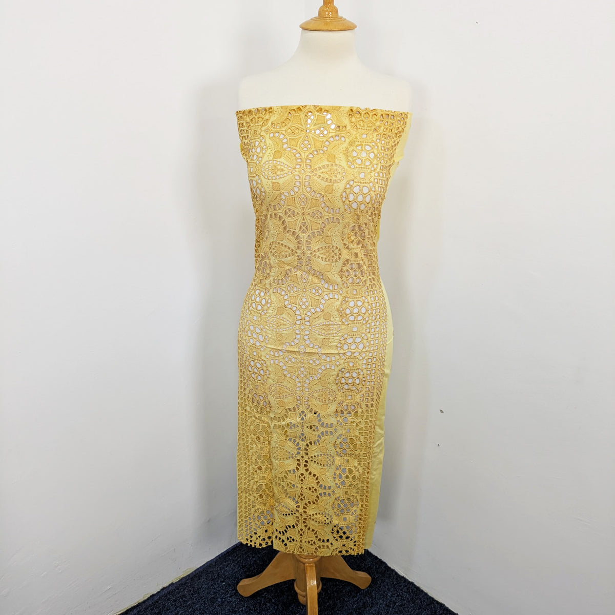 Fancy Lawn With Embroidered + Chikankari Work – Ap Ka Libas